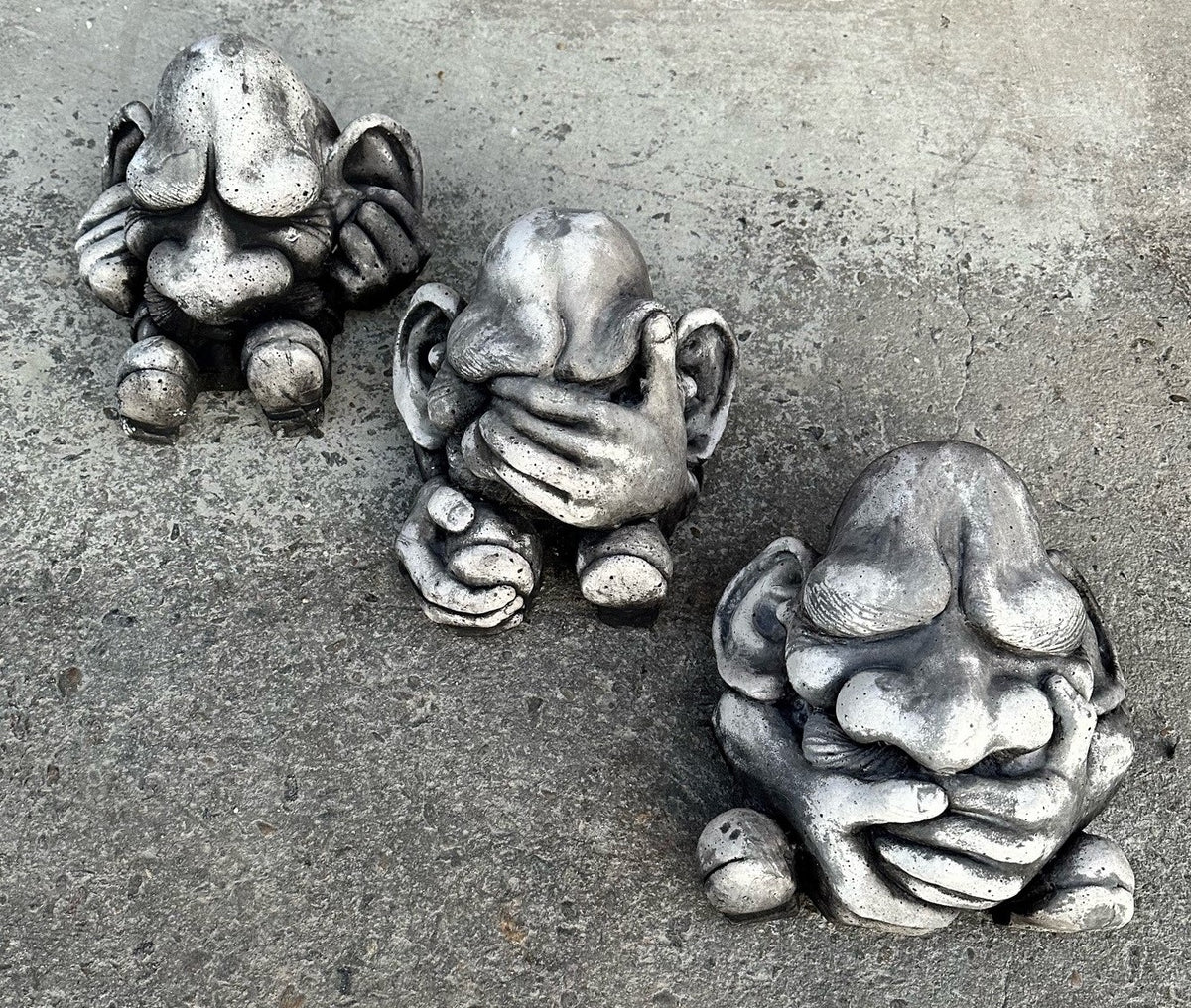 Hear No Evil Speak No Evil See No Evil Statues